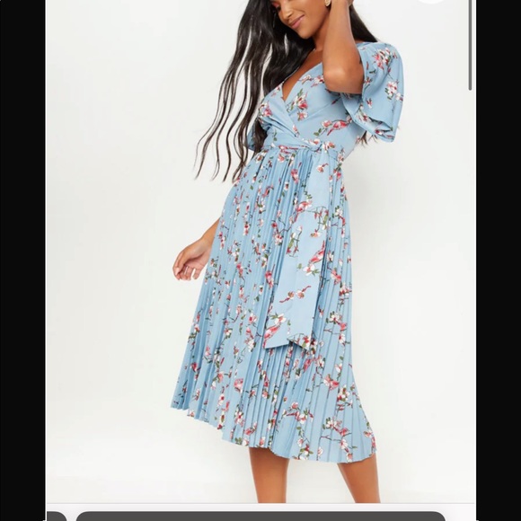 PrettyLittleThing | Dresses | Pretty Little Thing Dress | Poshmark